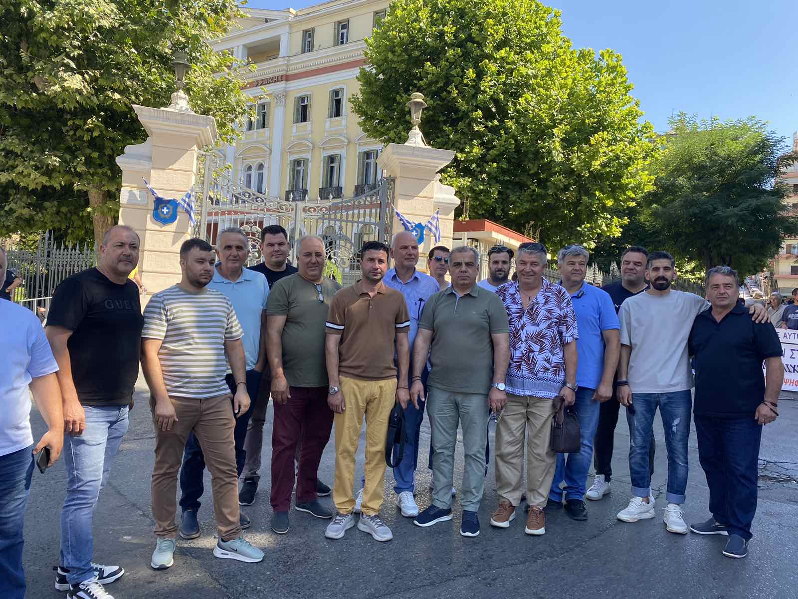 Σέρρες: Μικροπωλητές & Παραγωγοί των λαϊκών αγορών διαμαρτύρονται για ...